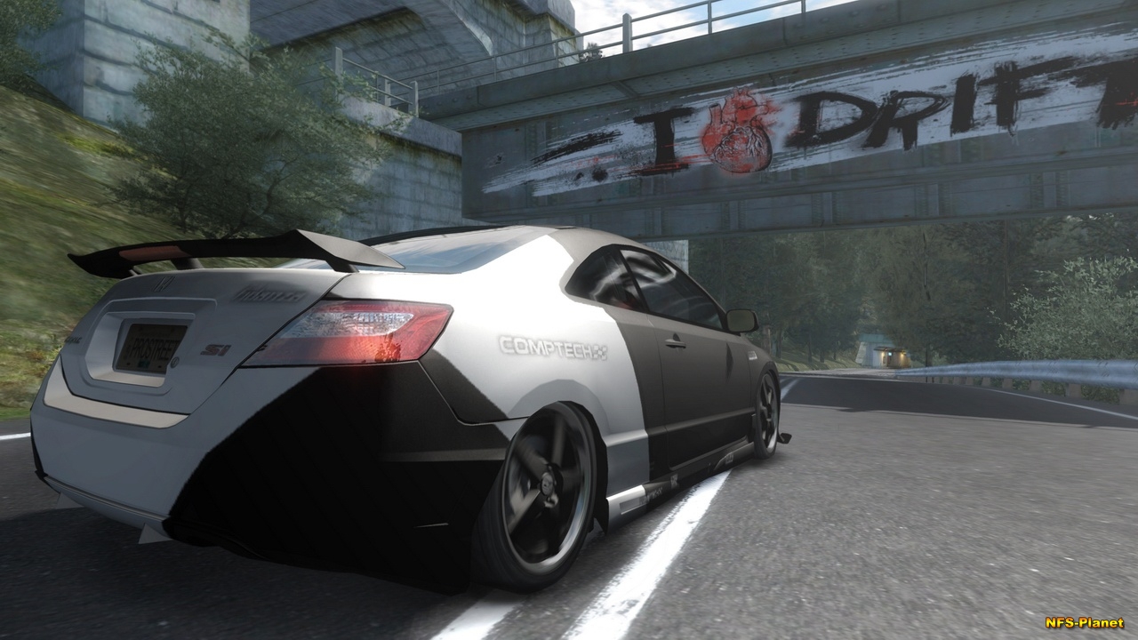Screenshot: ./images/nfsps/screens/ingame/0101.jpg
